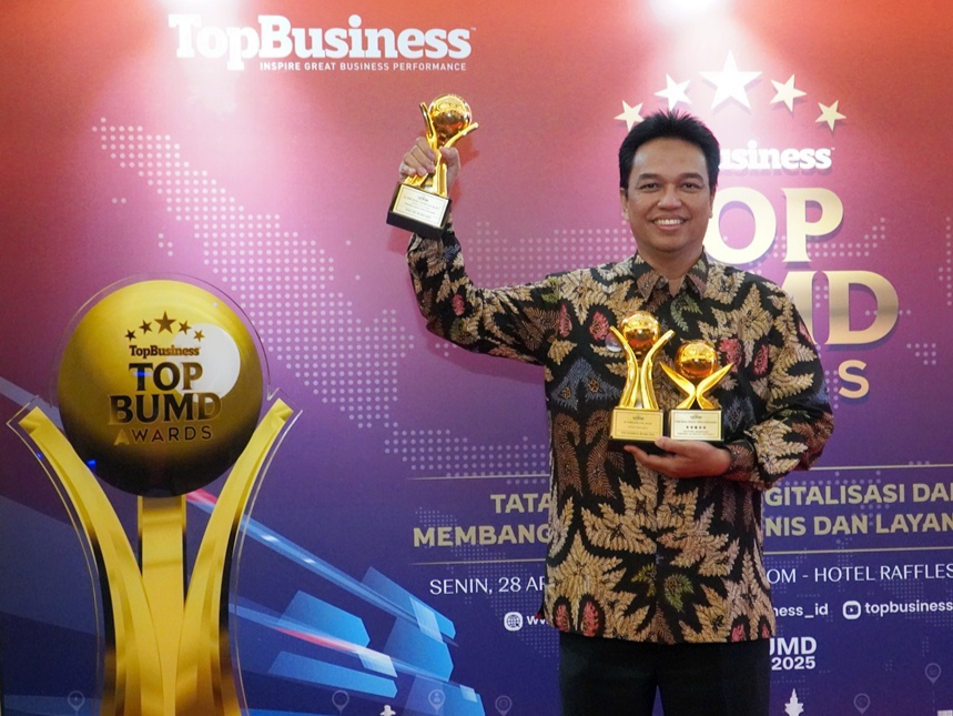 Perumda Delta Tirta Sidoarjo Raih TOP BUMD Awards 2025 – JagadBerita.Com